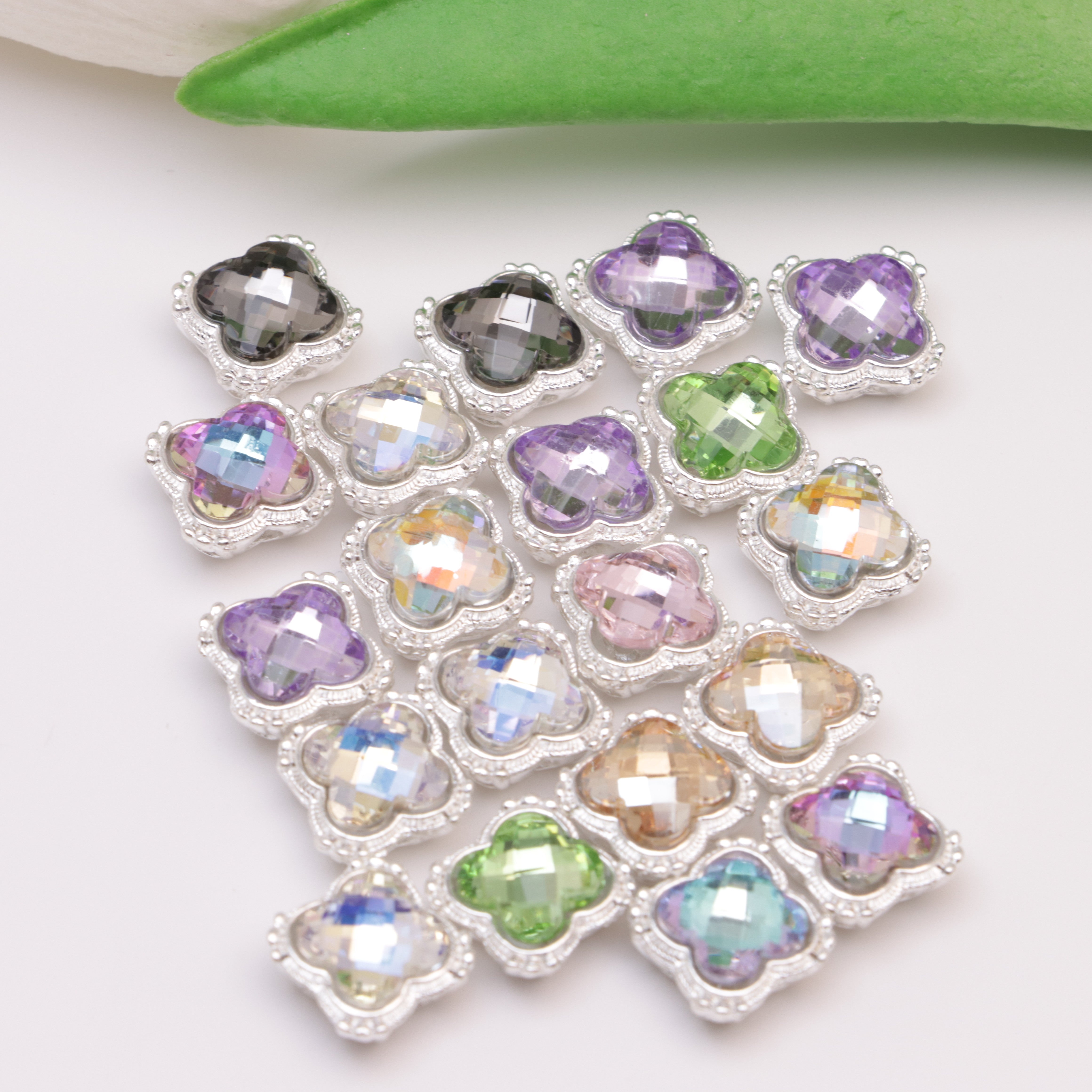 FS5613- 11mm Alloy Diamond-Embedded 8-Hole Beads – Kimi DIY